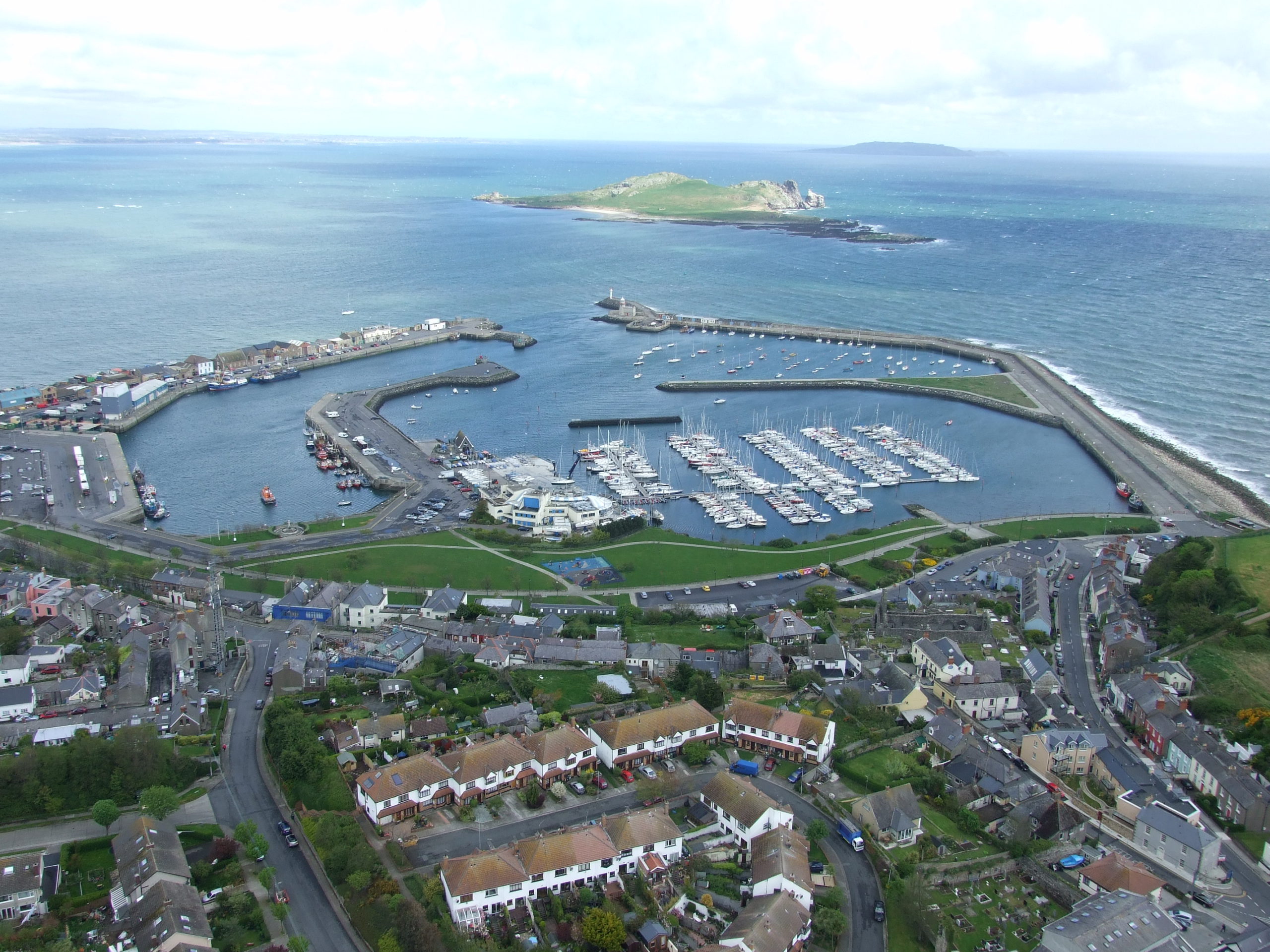Howth Harbour Vue Du Port De Howth, Pres De Dublin, En Irlande. News